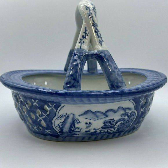 Art | Bombay Co Blue White Reticulated Porcelain Basket Depicting ...